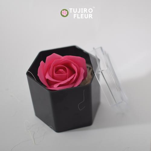 Jual Tujiro Fleur Celine Gift Box Series, Soap Flower Box, Hadiah Bunga ...