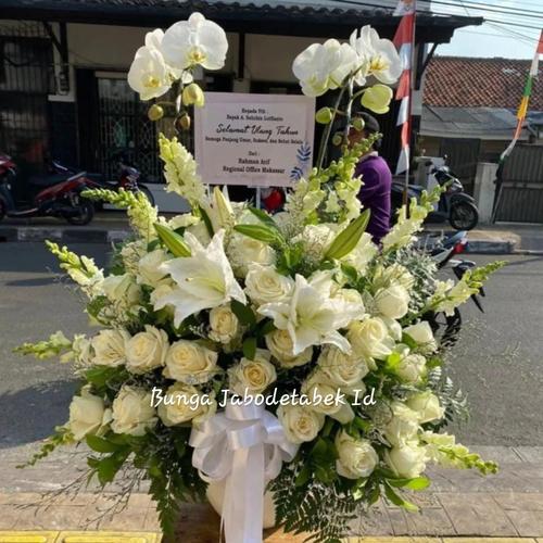 Jual Rangkaian bunga anggrek bulan asli Jakarta - Jakarta Barat - Rawa ...
