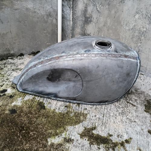 Jual Tangki motor british custom tengki motor custom Britis PNP Megapro ...