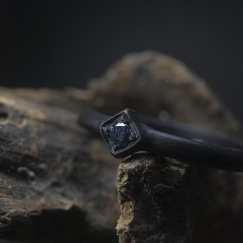 Jual Simple Black Doff Blue Round Diamond Ring - Kab. Sleman ...