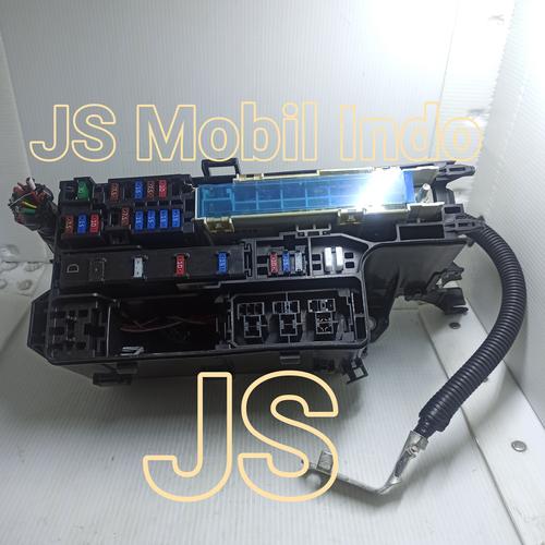 Jual Rumah Fuse Box Sekring Skring Sikring Toyota Fortuner Hilux Asli ...