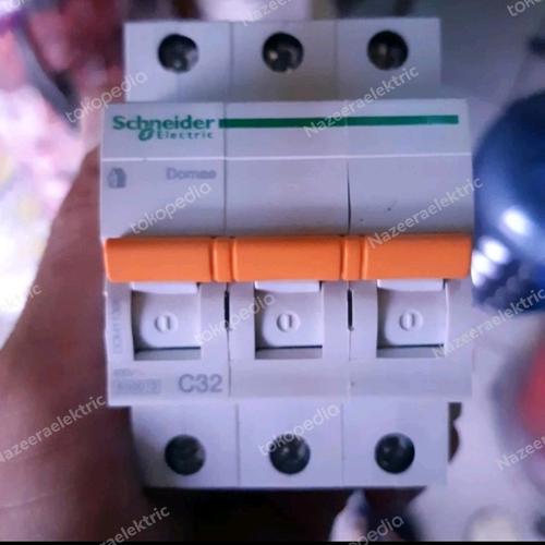 Jual Mcb Schneider 3 phase 32 Ampere - Jakarta Utara - Nazeeraelektric ...