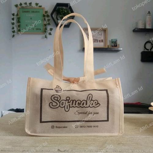 Jual Spunbond Box Kue Box nasi Custom / Tas cake and bakery / Tas take ...
