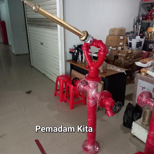 Jual Hydrant pillar 3 way with Oblique Valve JohnMorris 4 x 2.5 x 2.5 x ...