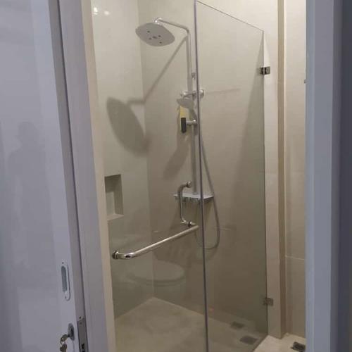 Jual pintu shower tempered 10mm lurus - Kota Tangerang - sampurna kaca ...
