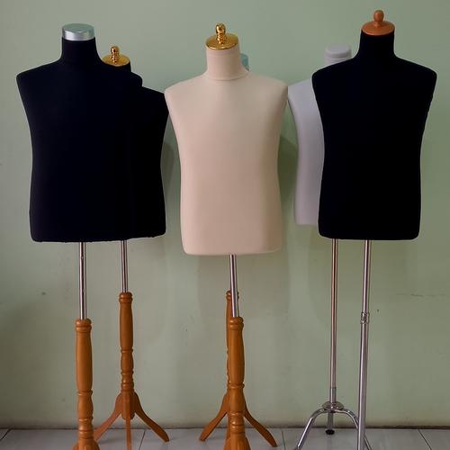 Jual MANEKIN PATUNG DM JAS PRIA - htm/crm tp besi, TIANG KAYU - Kab ...