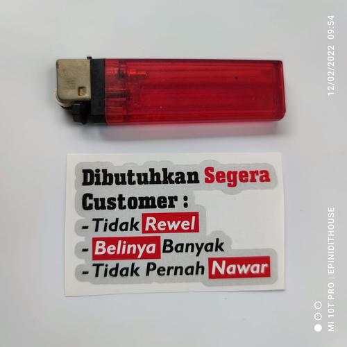 Jual Stiker Dibutuhkan Customer Humor Lucu Viral Nyentrik Meme Motor ...