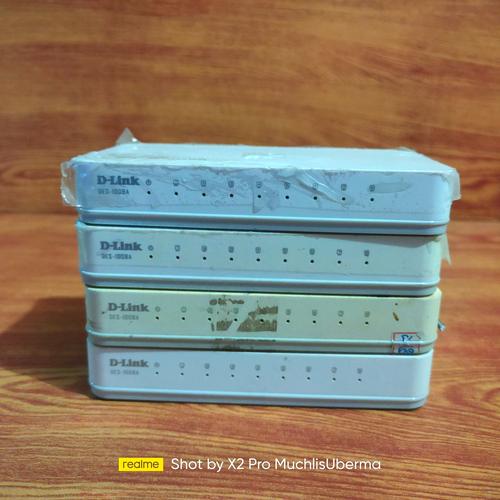 Jual switch hub 8 port D-Link Des 1008a - dlink 8port ethernet putih ...