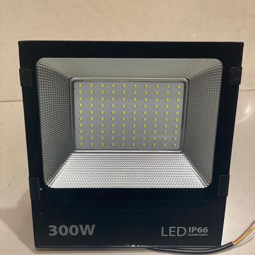 Jual lampu jalan 300w lampu sorot 300w lamou tembak 300 watt lampu spot ...