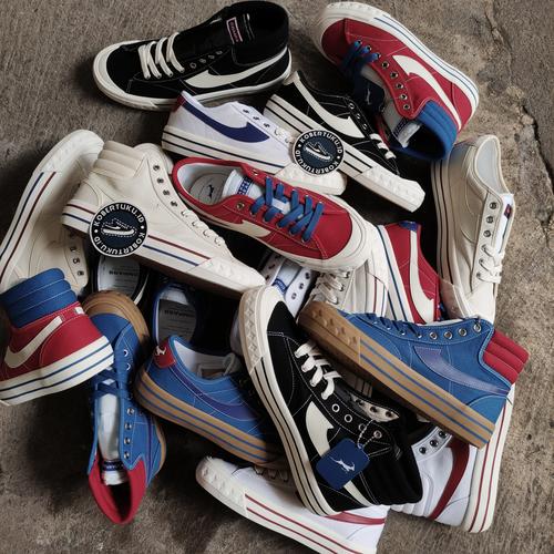 Jual [Original] Compass Retrograde Low & High - LOW WHITE, 38 - Kab ...