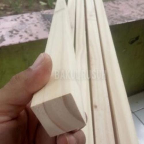 Jual kayu reng pinus jati belanda balok ex palet serat bagus 2x2 cm ...