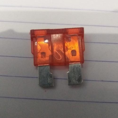 Jual fuse sekring sekering tancap besar mobil 10a 10ampere 10 ampere ...