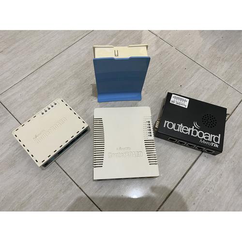 Jual MikroTik RouterBOARD - 751U 2HnD - Kota Surabaya - RiStore.NET ...