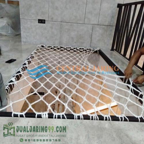 Jual jaring tali nylon 12mm jaring pengaman jaring nilon outbond ...