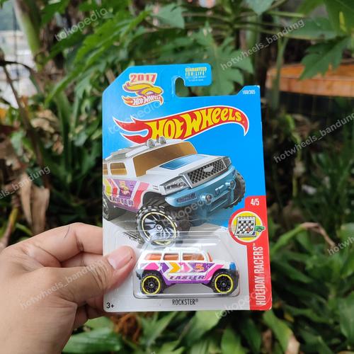 Jual Hot Wheels ROCKSTER HOLIDAY RACERS - Kota Bandung - hotwheels ...