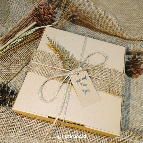 Jual Hampers box kotak kado gift box kardus packing hadiah baju hijab ...