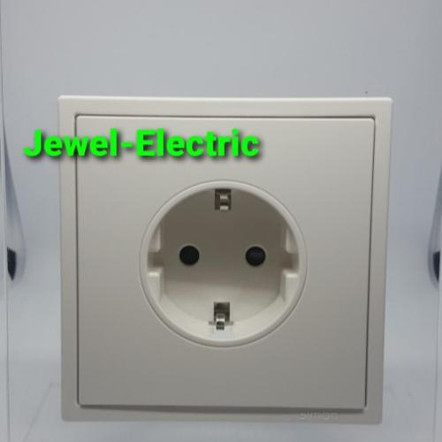 Jual Stop Kontak Simon i7 putih 1 Gang schuko 701687-N Putih/White ...