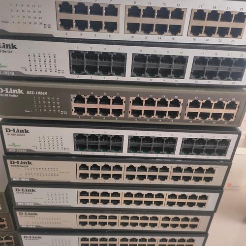 Jual switch hub Dlink 24 port besi - Kota Sukabumi - Megasellcom ...