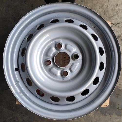 Jual Velg kaleng R14 Sigra Calya Agya Brio Ayla Datsun Soluna - Silver ...