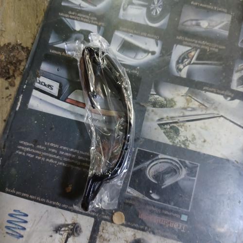 Jual Pengait atau klem sangkar lovebird - Kota Bogor - TFBirdShop ...