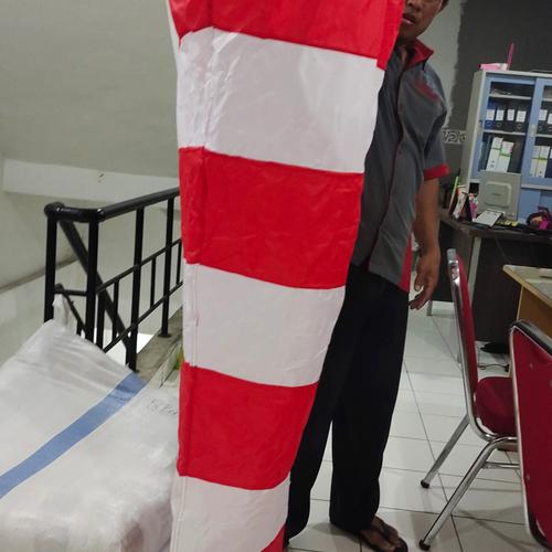 Jual windshock petunjuk arah angin - merah putih - Jakarta Barat - Alfa ...