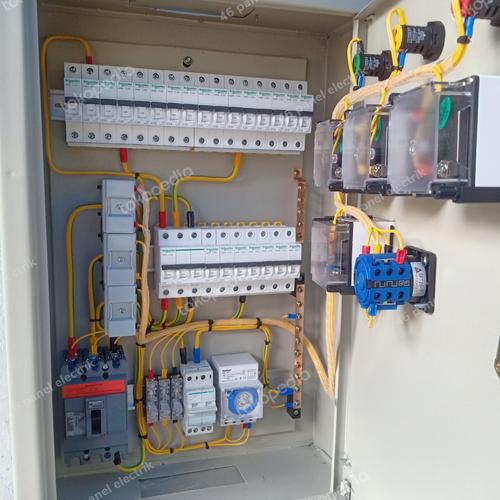 Jual PANEL DISTRIBUSI/PENERANGAN 1PHASE,INDUK MCCB EZC SCHNEIDER 40A ...