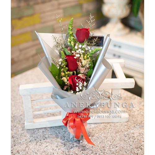 Jual Buket Bunga Mawar Segar Rose Flower Hand Bouquet Kecil Mini Cantik ...