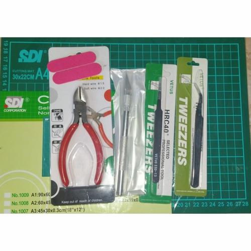 Jual Tools Set Gundam Gunpla - Tool Kit Rakit Gundam 1 - Kab. Tangerang ...