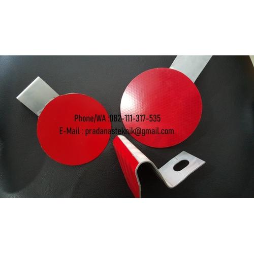Jual Reflektor Jalan Tol / O Guardrail Reflector Dia. 10 cm (Merah ...