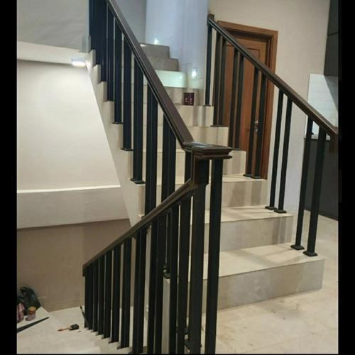 Jual Railing Tangga Minimalis Handrail Kayu - Jakarta Barat - DUNIAST ...