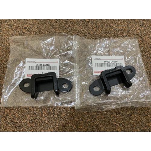Jual stopper pintu belakang toyota hiace 69404-26010 69403-26060 - Kota ...