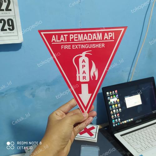 Jual Akrilik sign APAR SEGITIGA - AKRILIK, 20cm x 20cm - Jakarta Barat ...