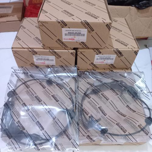 Jual sensor speed ABS belakang Fortuner vrz Hilux Revo OK290 original - Jakarta Pusat - original ...
