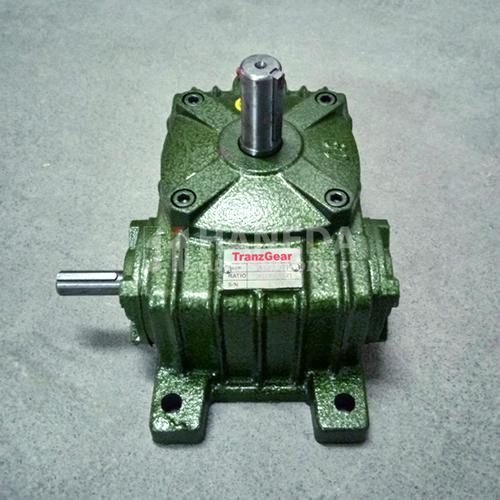 Jual Gearbox Worm Gear Reducer TranzGear WPO 60 - 1:10 - Kota Surabaya ...