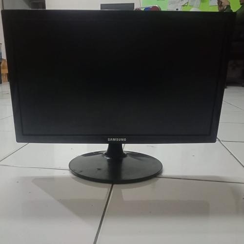 Jual Monitor Samsung 19 Inch LED Wide S19150F, Mulus dan Bergaransi ...