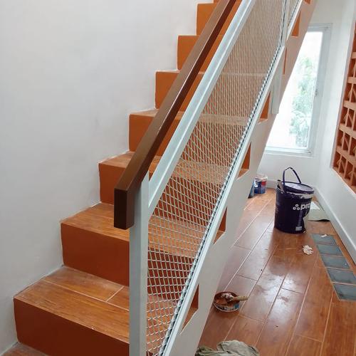 Jual railing tangga expanda handle kayu - Kota Tangerang Selatan ...