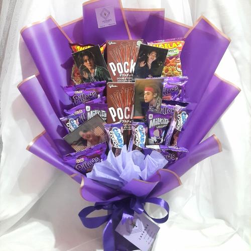 Jual Bouquet/Buket Ungu BTS murah untuk Wisuda,Graduation, Birthday dll ...