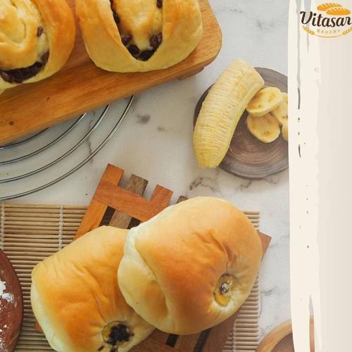 Jual roti pisang coklat vitasari bakery - Oleh oleh Bandung - Kota ...