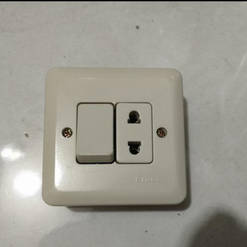 Jual broco saklar engkel stop kontak ib - Kota Bogor - Dion revander ...