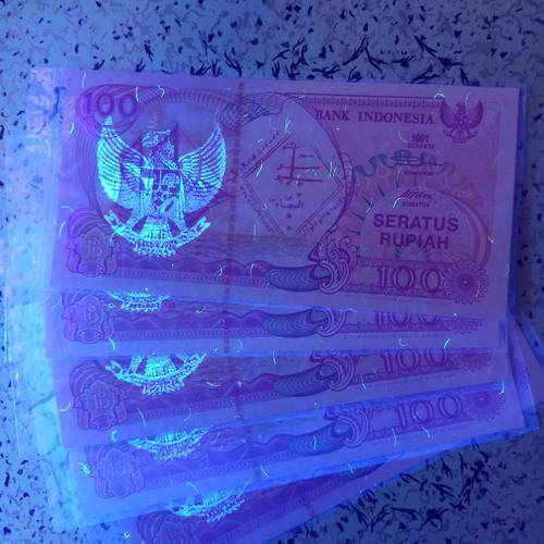 Jual Uka Uka 100 PERAHU LAYAR 1991 GARUDA Nyala UV - Kab. Bekasi - Fredybian | Tokopedia