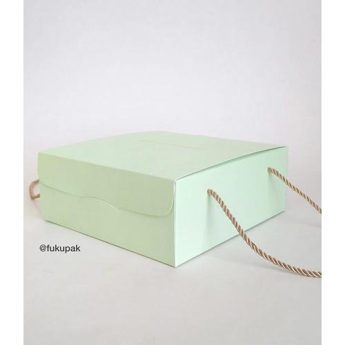 Jual Box Tali 24x24 (10pcs) Dus Kue Cake Tart Roti Tumpeng, Kotak ...