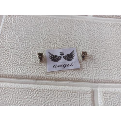 Jual Nitendo Switch Joycon Metal Buckle Lock Joy Con - Kab. Tangerang ...