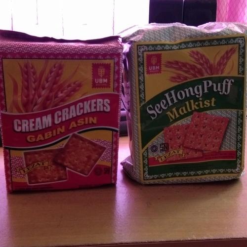 Jual See Hong Puff Malkist / Cream Crackers Gabin Asin / Roti Kebeng ...
