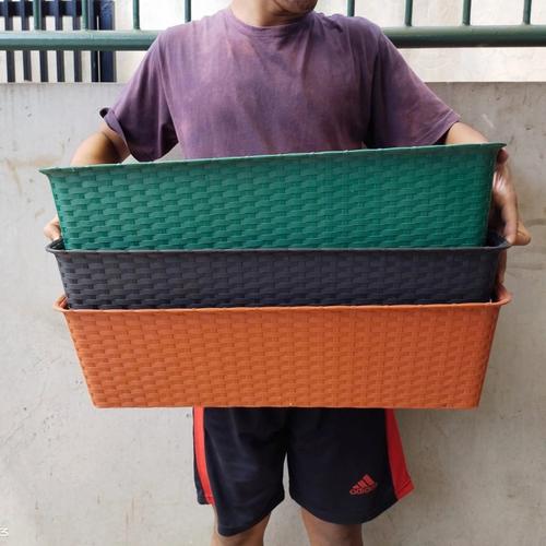 Jual pot rotan panjang 60 cm, pot bunga persegi panjang,pot motif warna ...