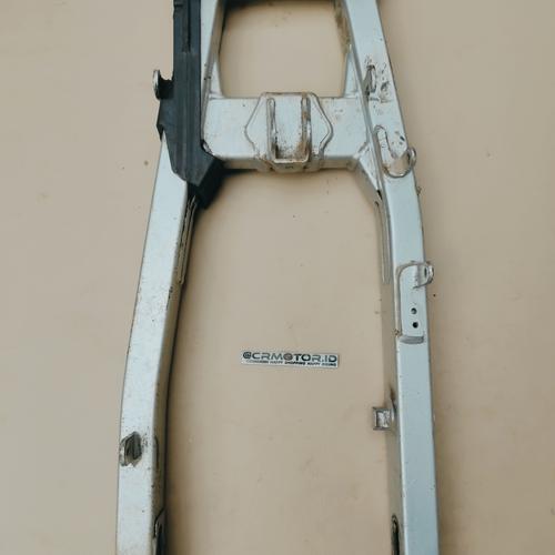 Jual ori swingarm swing arm cbr 150 cbu kpp fi silver copotan motor ...