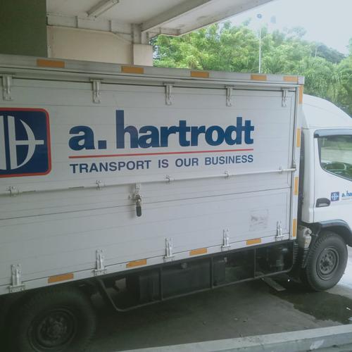Jual cuttingsticker branding & truk | Oracal stiker solid 65 - Kota ...
