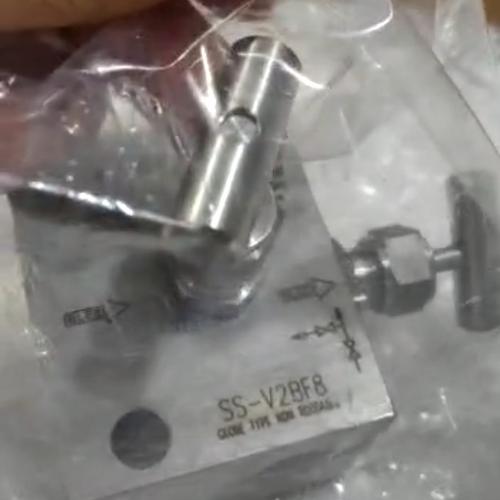 Jual 2 Way Manifold Valve SS-316 Uk.1/2 Fnpt SS-V2BF8 Brand:Swagelok ...