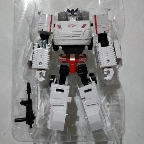 Jual Transformers ratchet ambulance - Kota Medan - lux store toy ...