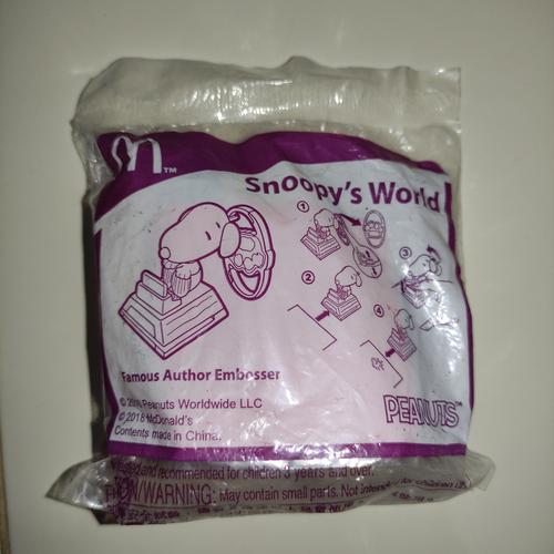 Jual Snoopy World The Peanuts Famous Author Embosser - Happy Meal Mc ...