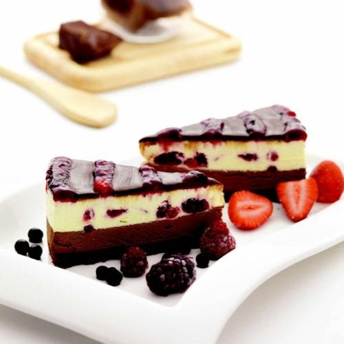 Jual Secret Recipe Birthday Cake/Kue Ulang Tahun - Choco Cheese Berries ...